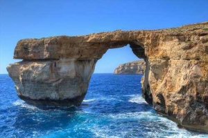 10 Most Beautiful Natural Arches in the World