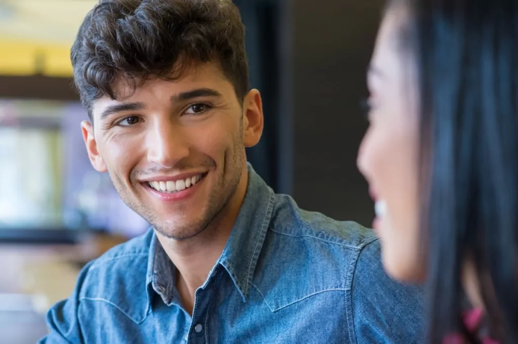 20 Obvious Signs a Guy Is Flirting with You